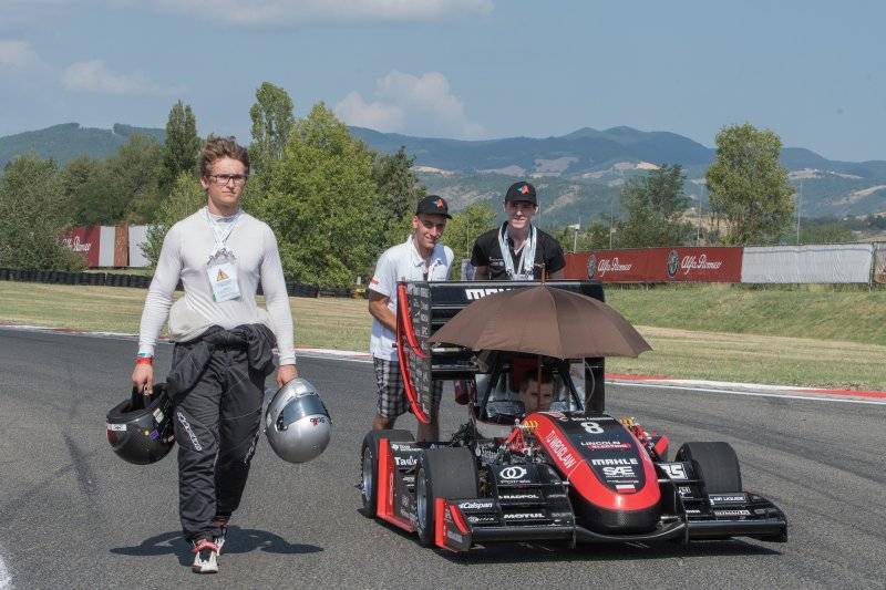 PWR Racing Team zwycięzcą zawodów Formula Student Italy - Aktualności